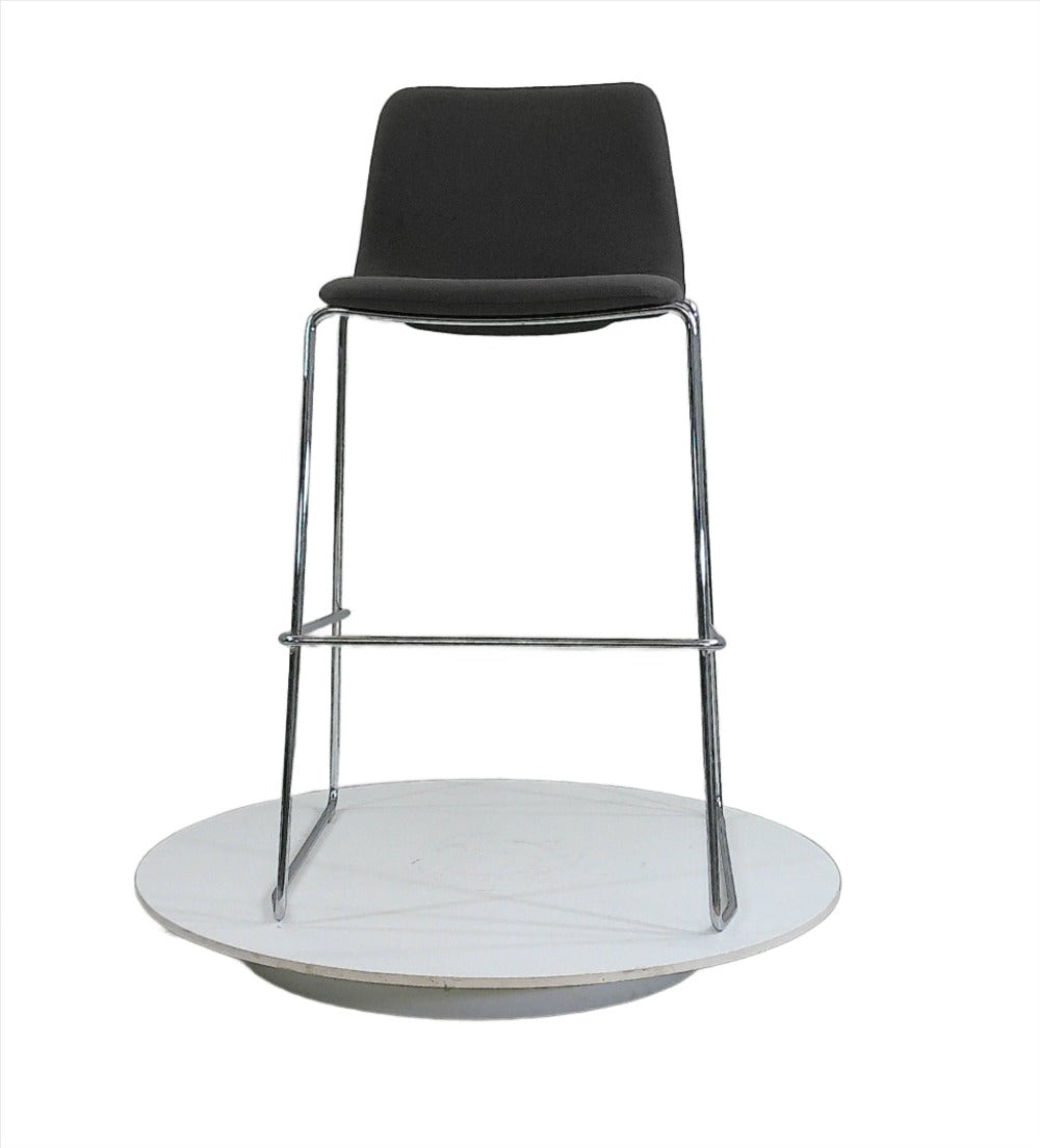 Naughtone: Viv Bar and Counter Stool - Refurbished